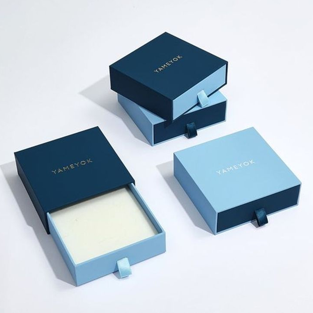 Custom Packaging Boxes with Logo - Design your own boxes